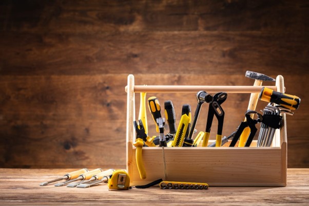 Tips for Assessing the Durability and Performance of Hand Tools | Plaza ...