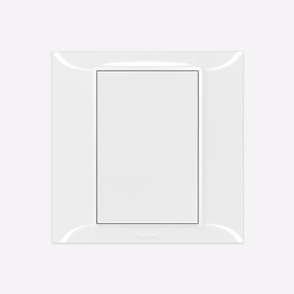 1G BLANKING PLATE BELANKO-S WHITE - LEGRAND | Plaza Middle East